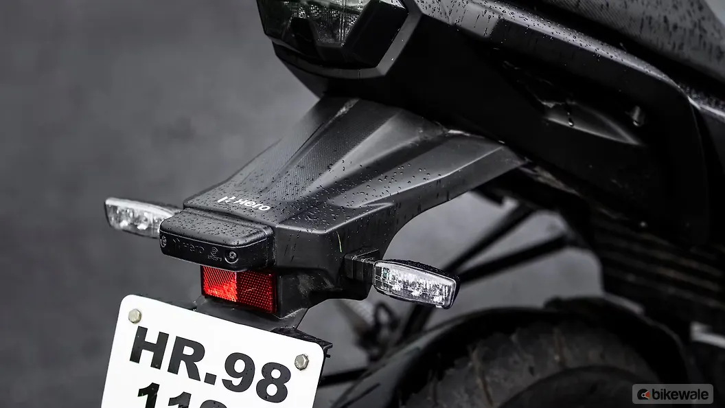 TVS Apache RTR 160 4V Tail Light Image – BikeWale