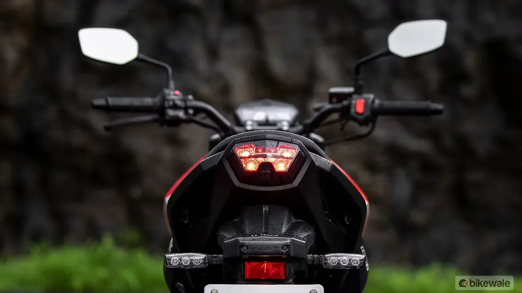 TVS Apache RTR 160 4V Saree Guard Image – BikeWale