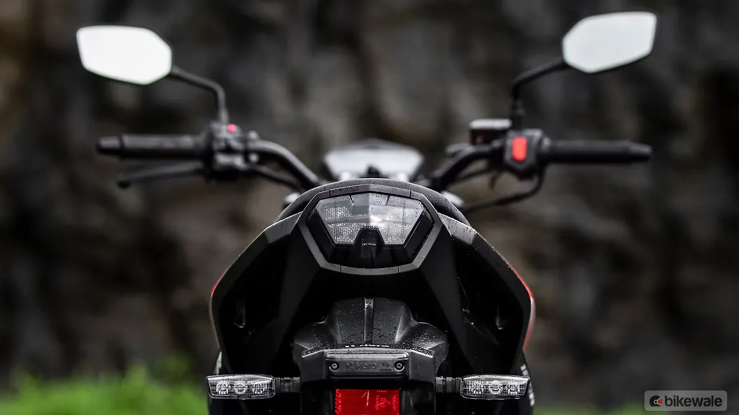 TVS Apache RTR 160 4V Saree Guard Image – BikeWale