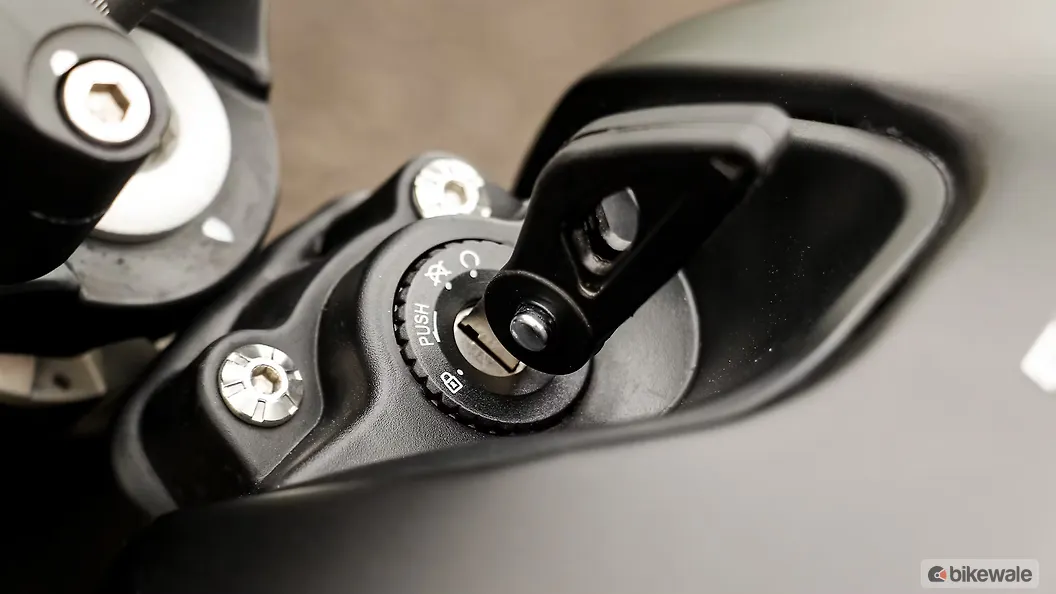 Benelli 502C Trip Meter Image – BikeWale