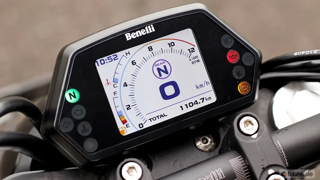 Benelli 502C Tachometer Image – BikeWale