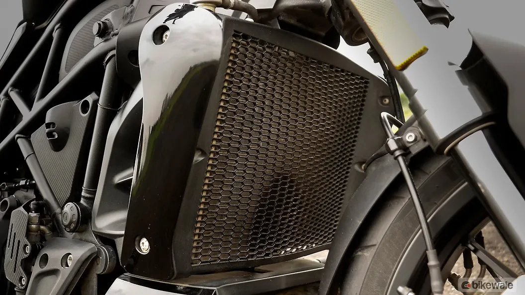 Benelli 502C Side Fairing Image – BikeWale