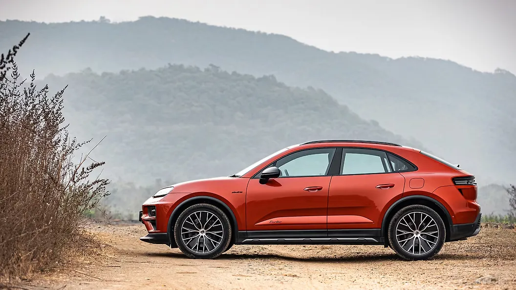 Macan Left Side View Image, Macan Photos in India - CarWale