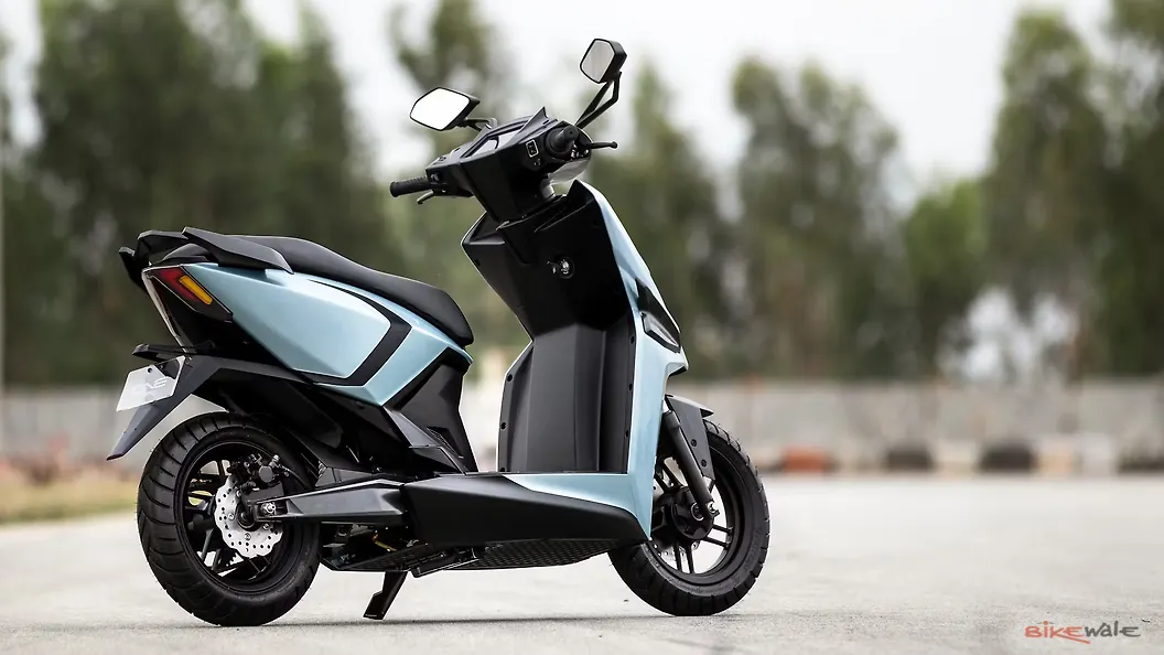 Simple Energy One Right Front Three Quarter Image – BikeWale