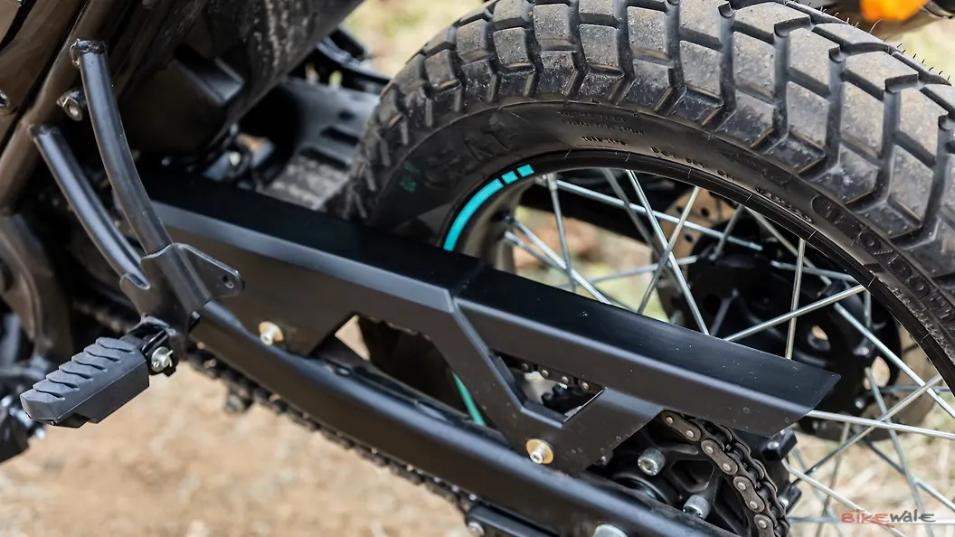 Royal Enfield Scram 411 Rear Wheel Image – BikeWale