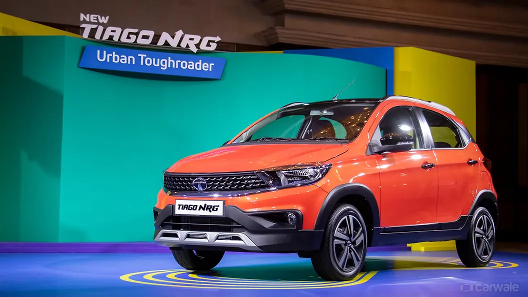 Tiago NRG AC Controls Image, Tiago NRG Photos in India - CarWale