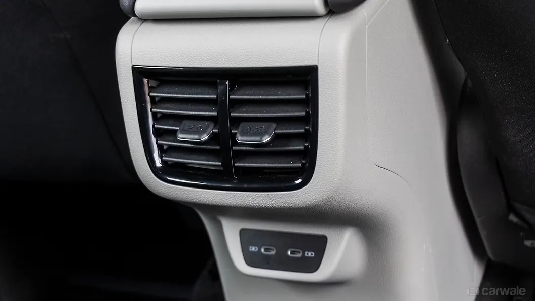 Taigun Rear Row AC Controls Image, Taigun Photos in India - CarWale