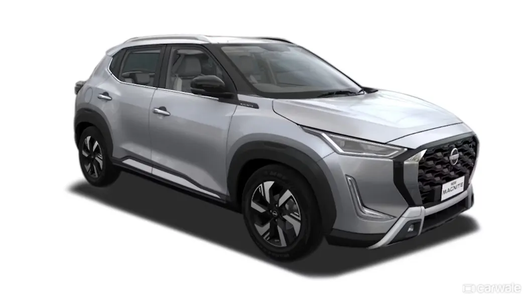 Nissan Magnite Blade Silver with Onyx black roof Colour - CarWale