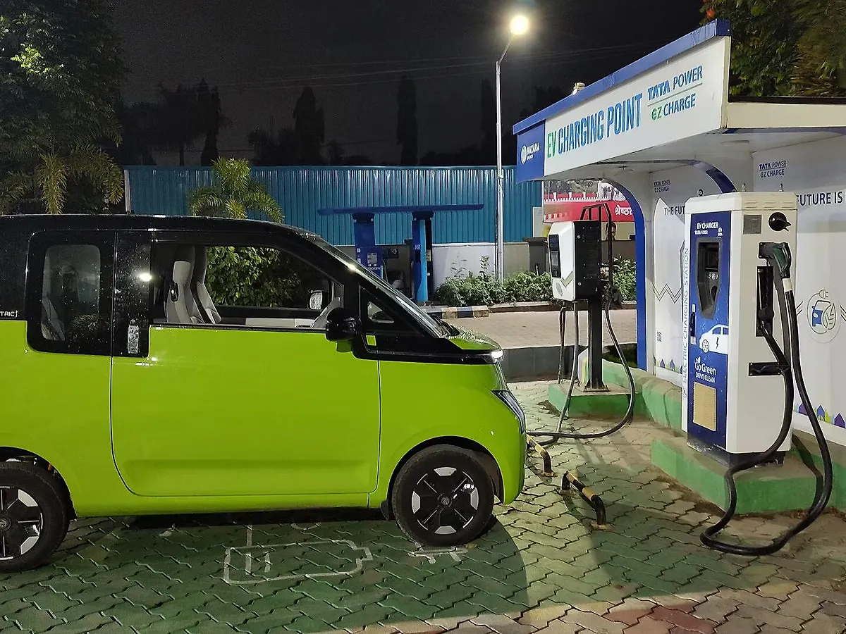 How to charge your electric vehicle at a public charging station CarWale