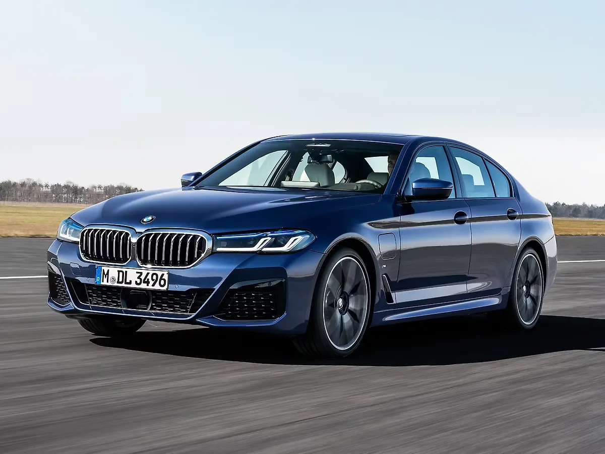 Updated Bmw 5 Series Gets Five Plugin Hybrid Models Carwale 2025 BMW 5