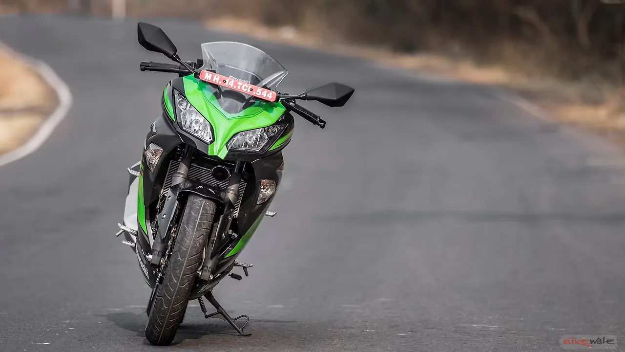 Kawasaki Ninja 300 Wallpaper