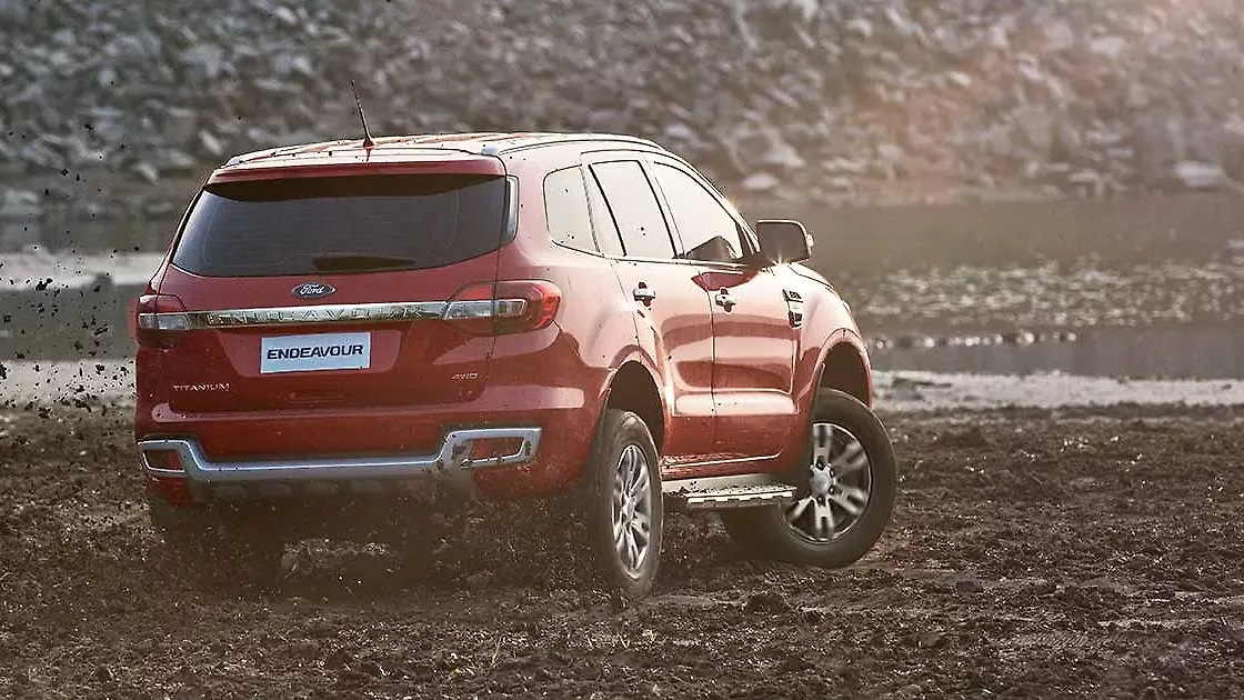 Ford Endeavour Photo, Rear view Image - CarWale