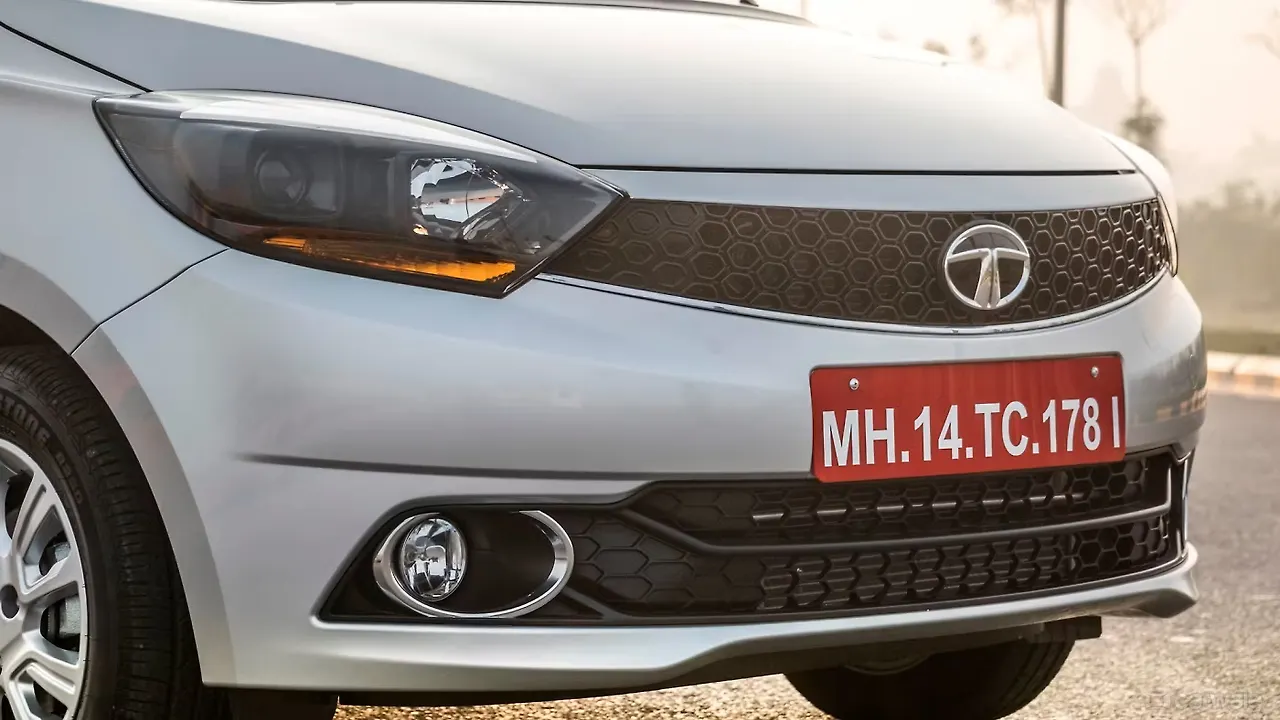 Tata Tigor Photo, Front Bumper Image - CarWale