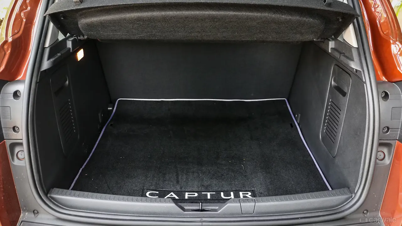 Renault Captur Photo, Boot Space Image - CarWale