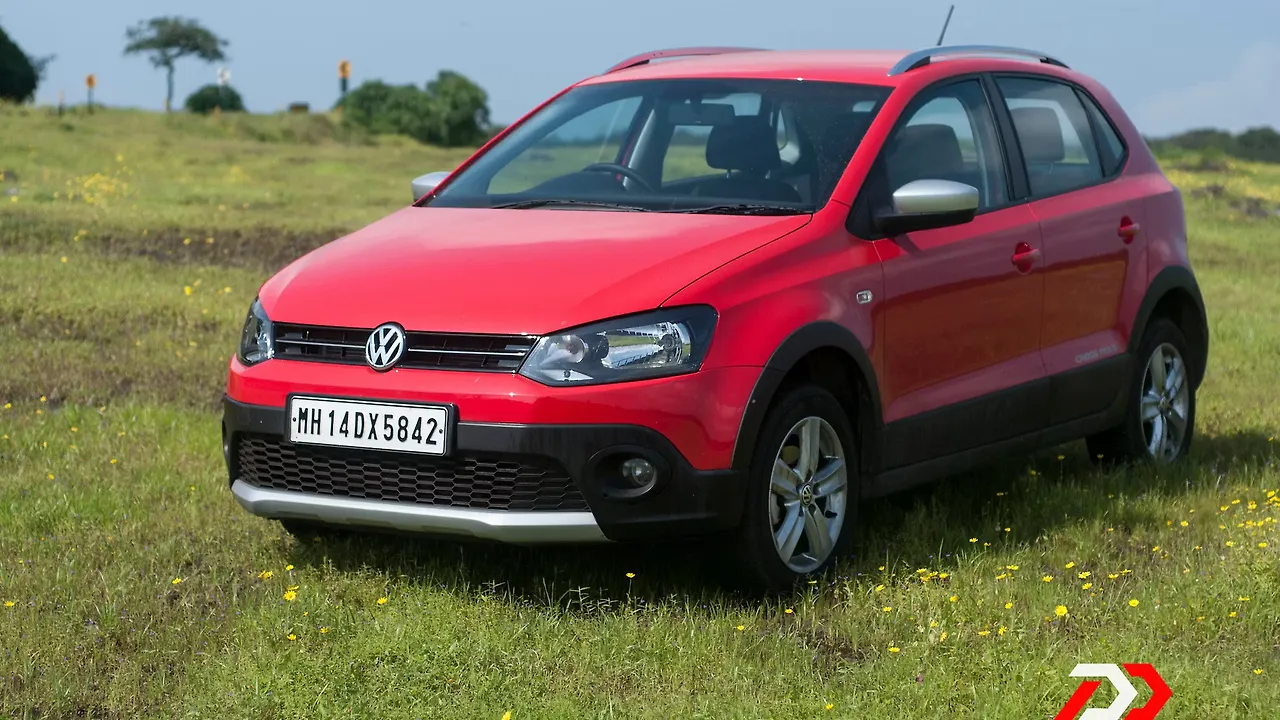 Volkswagen Cross Polo [2013-2015] Images, Interior & Exterior Photo ...