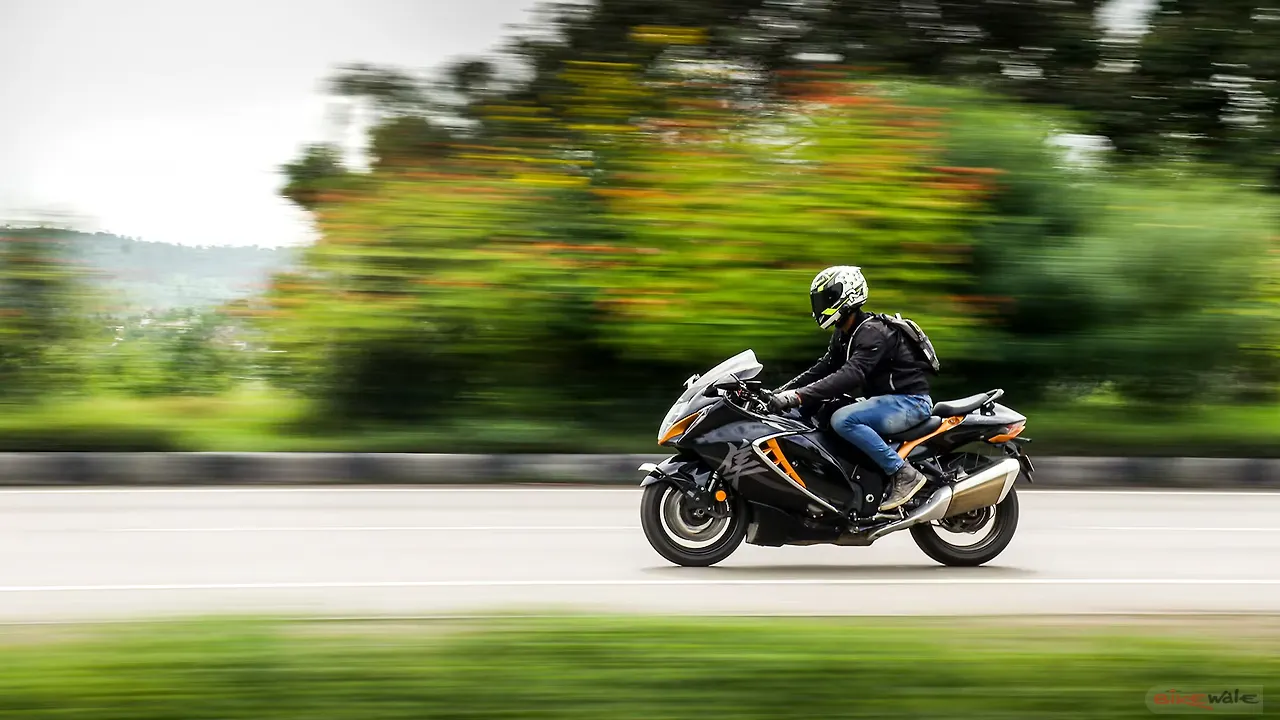Suzuki Hayabusa 3000kms Touring Review - BikeWale