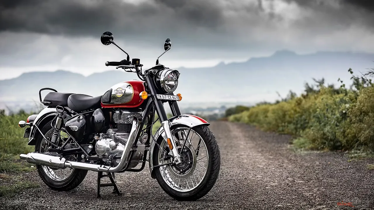 Royal Enfield reports negative sales growth in February 2022 - BikeWale