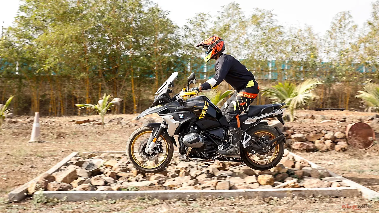 BMW R1250GS: 2021 BikeWale Off-Road Day Review - BikeWale