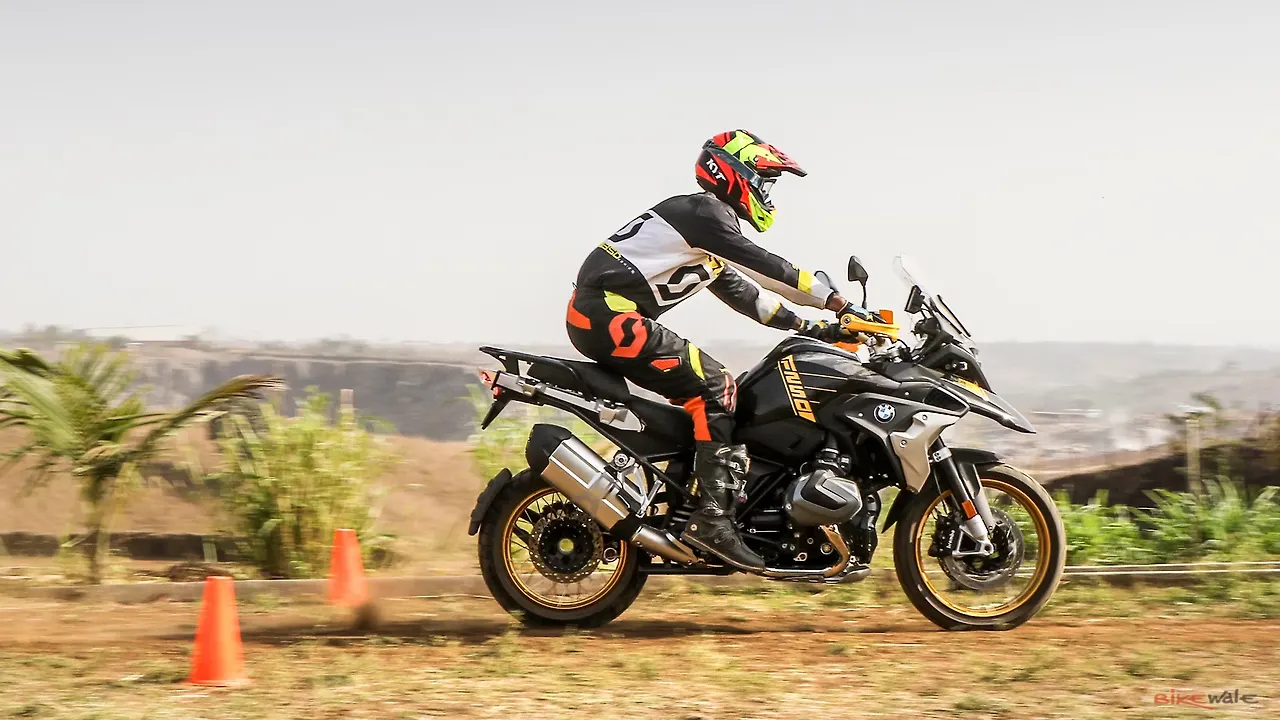BMW R1250GS: 2021 BikeWale Off-Road Day Review - BikeWale