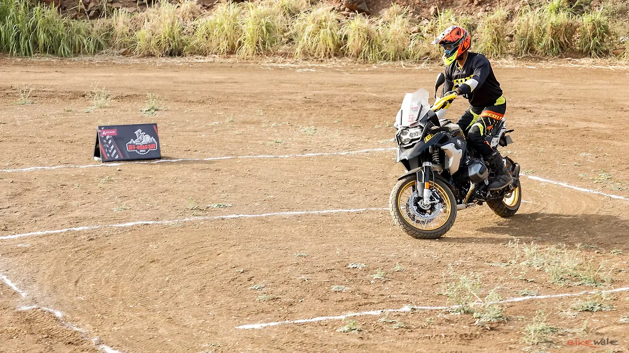 BMW R1250GS: 2021 BikeWale Off-Road Day Review - BikeWale