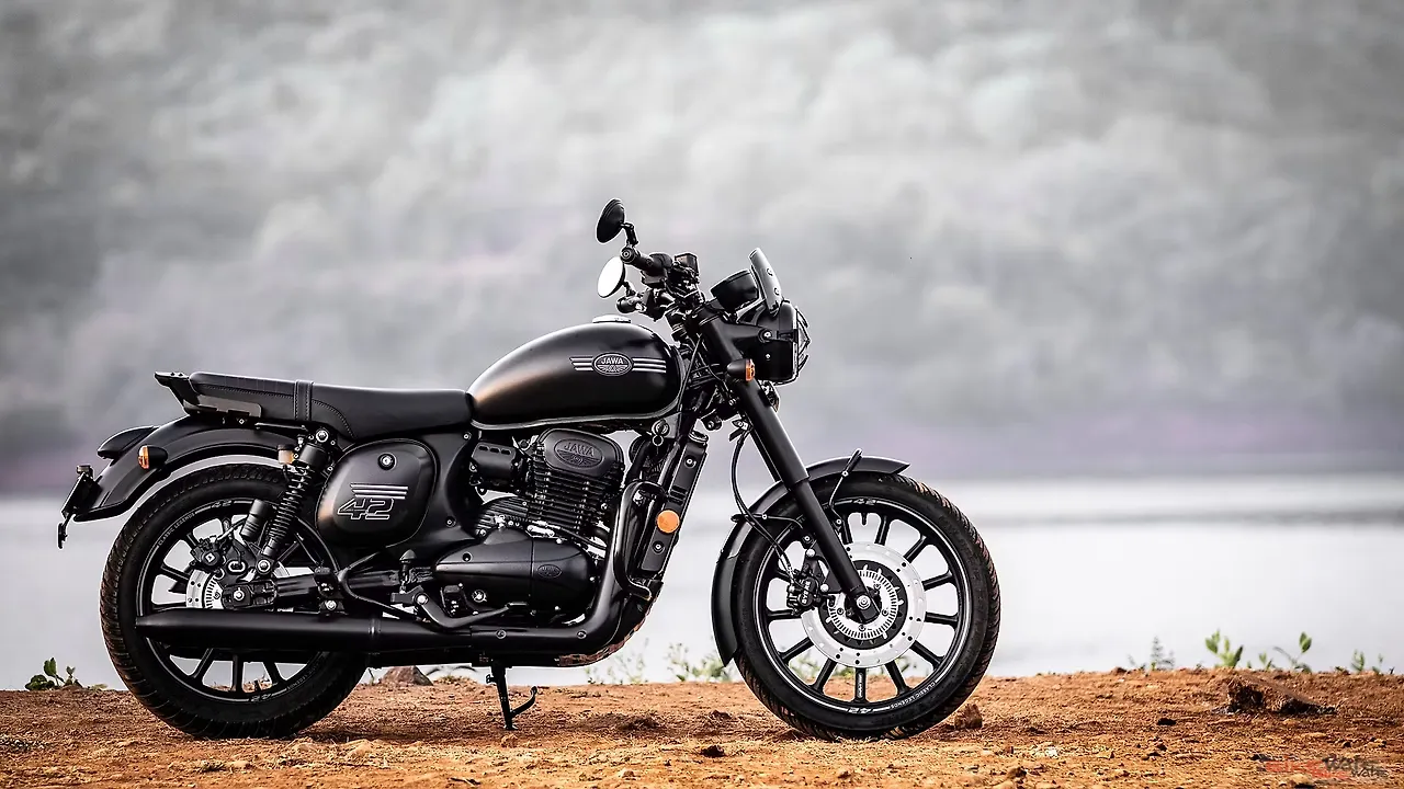 Jawa Forty-Two available in 3 variants and 9 colour options - BikeWale