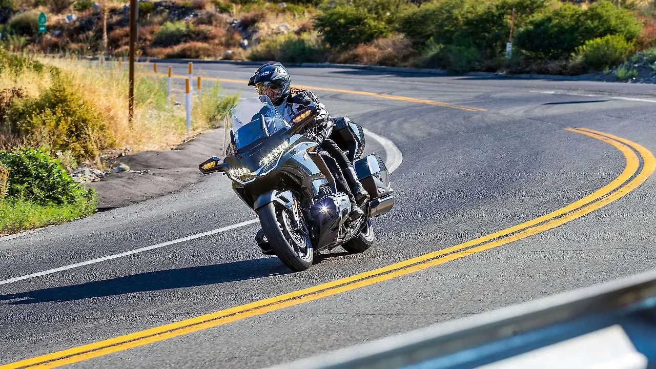 2022 Honda Gold Wing Tour: Top 5 Highlights - BikeWale