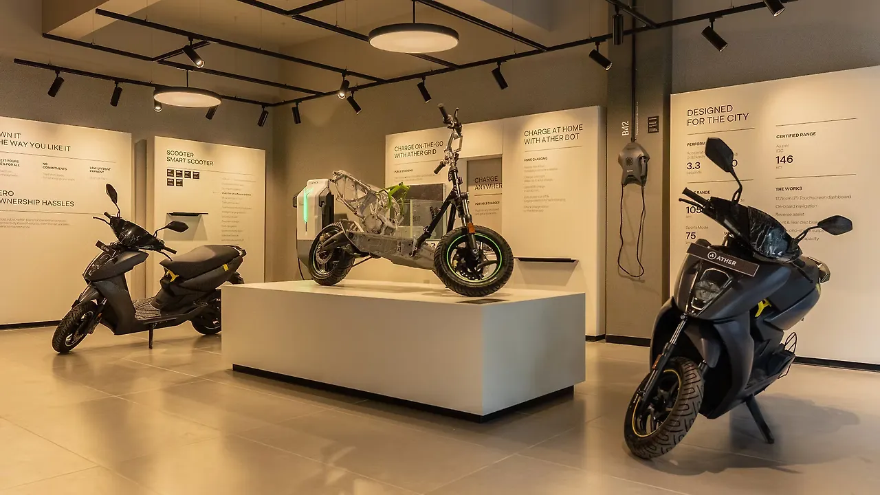 Ather Energy adds new Experience Centre in Mumbai - BikeWale