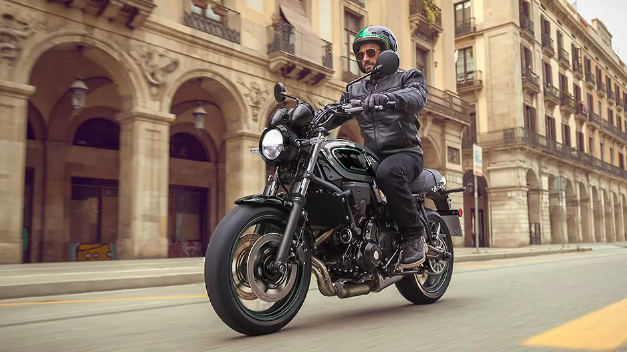 Kawasaki Z650RS now available in Metallic Moondust Gray and Ebony ...