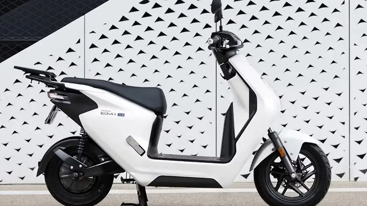 Honda EM1 electric scooter unveiled; India launch unlikely - BikeWale