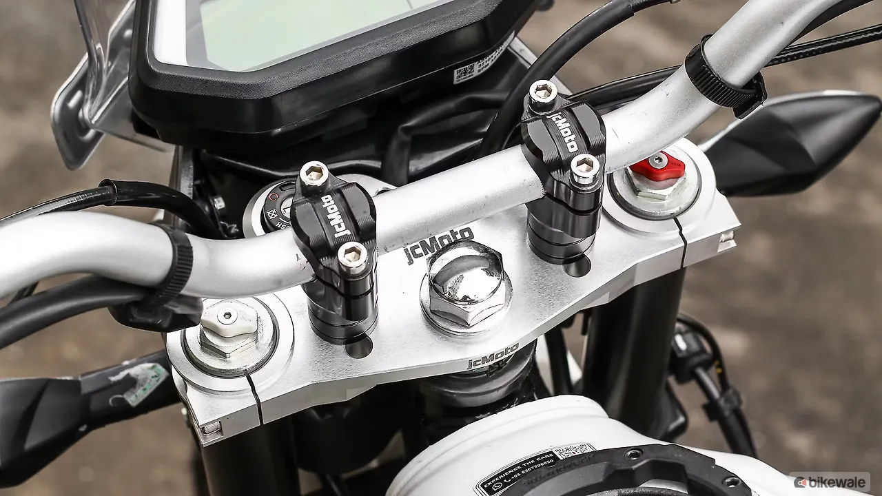 Hero Xpulse 200 Custom Top Triple Clamp set by JCMoto: Review - BikeWale