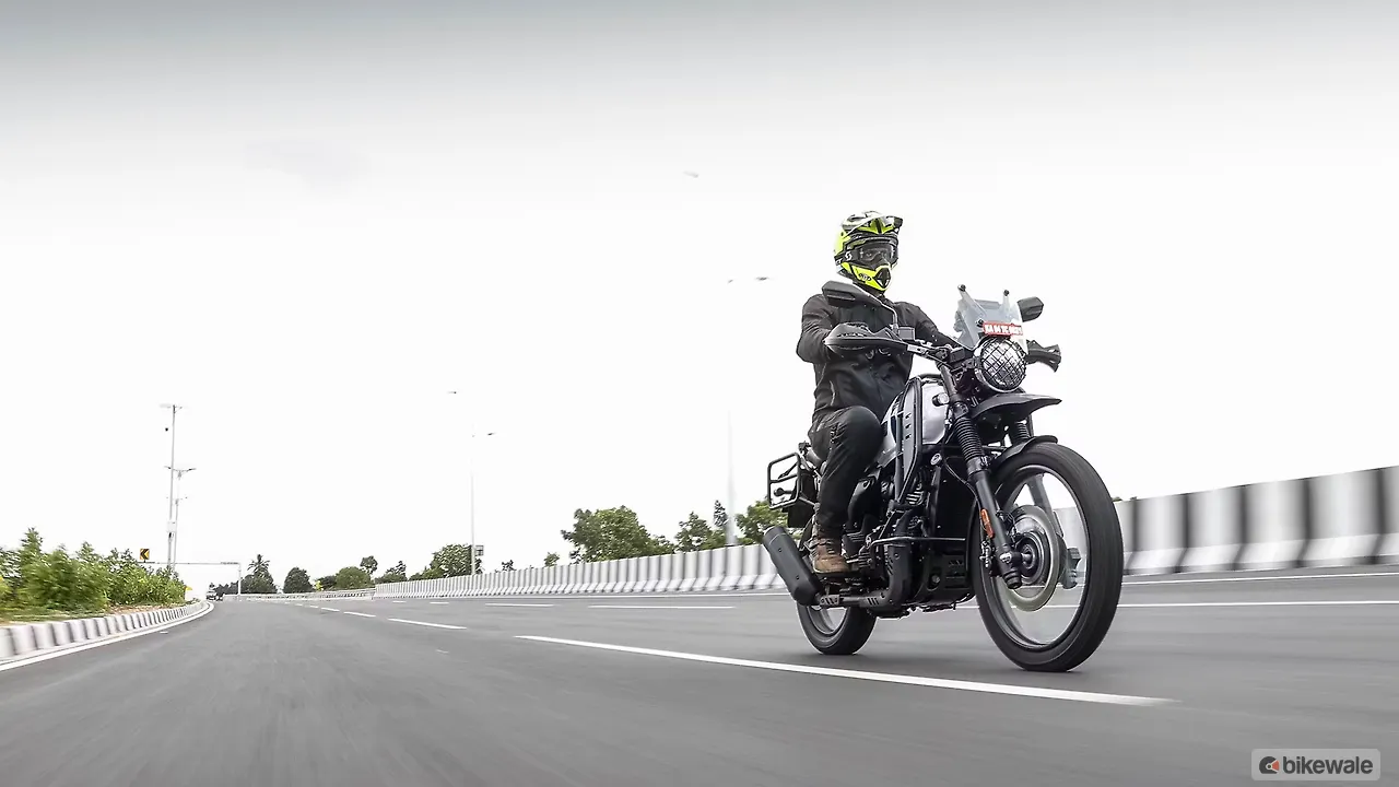 Yezdi Adventure Price - Mileage, Images, Colours | BikeWale