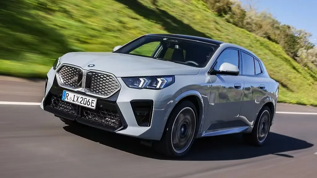 BMW launches electric X2 SUV CarWale