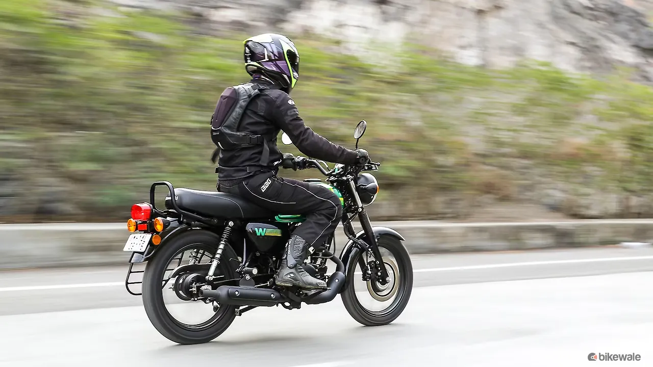 Kawasaki W175 Street: Road Test Review - BikeWale