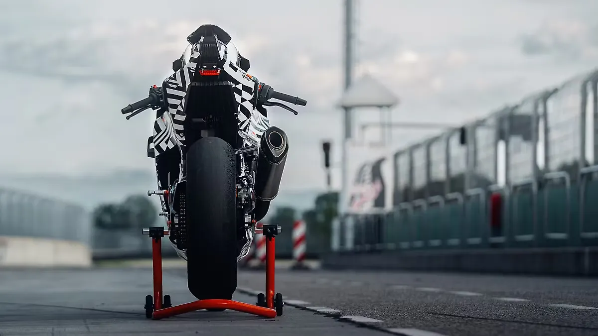 New KTM 990 RC R prototype unveiled; will go on sale in 2025 - BikeWale