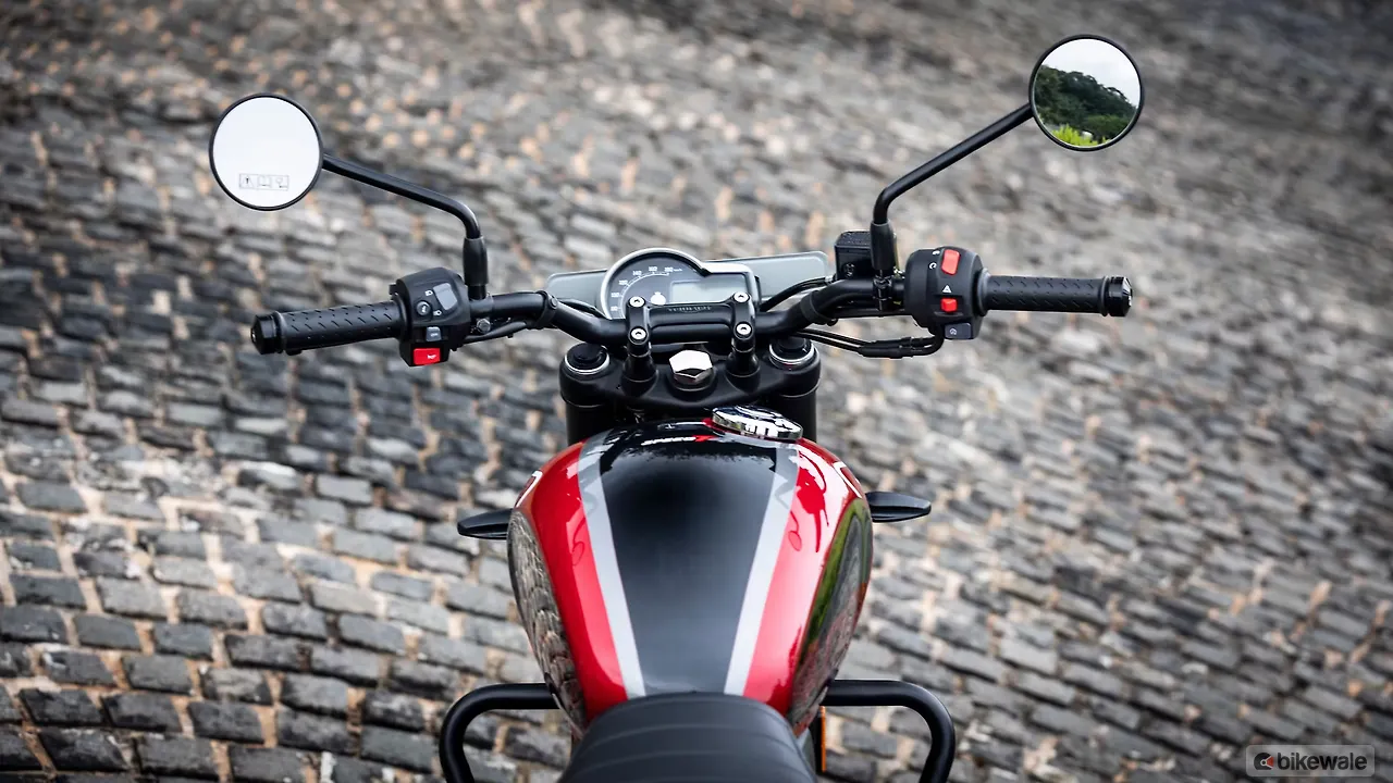 Triumph Speed T4 - First Ride Review - BikeWale
