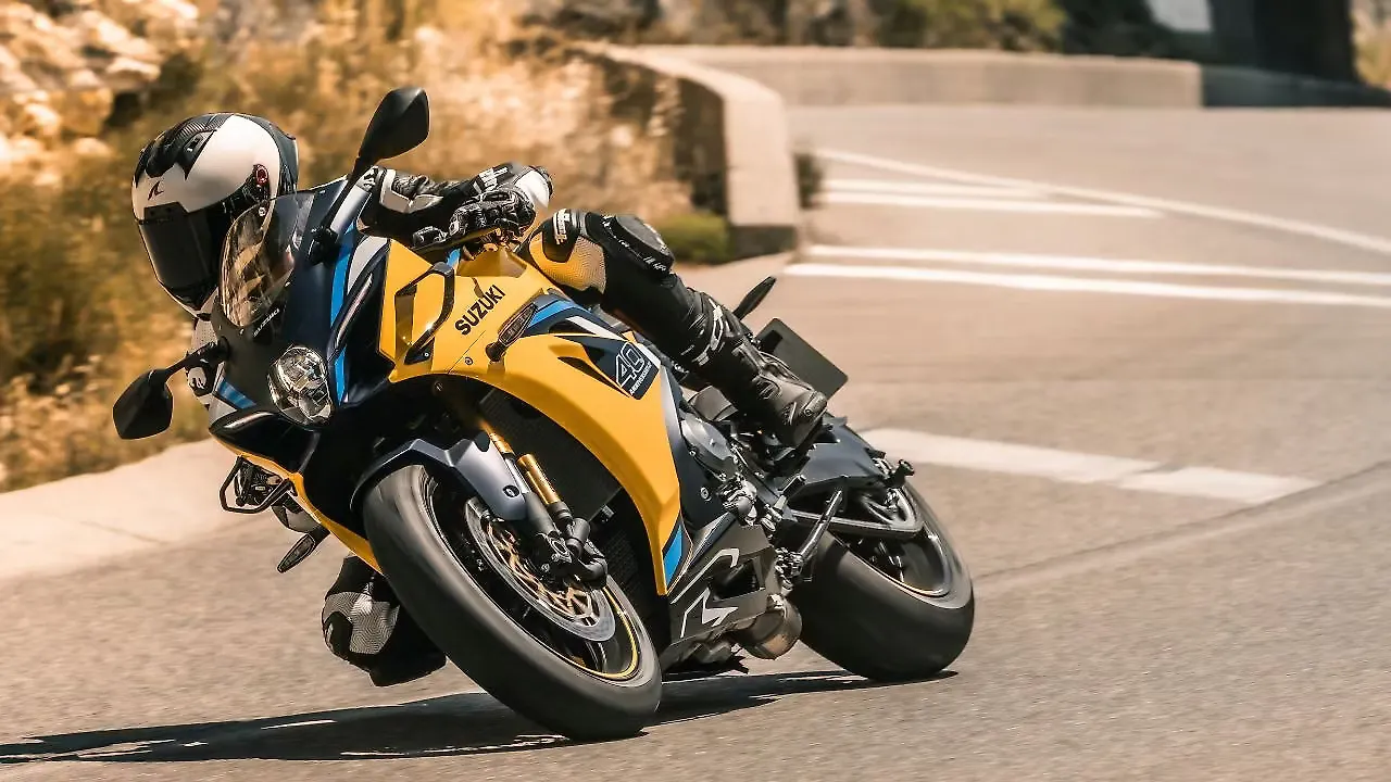 Suzuki GSX-R1000R 2026: Anniversary Colours Explained - BikeWale