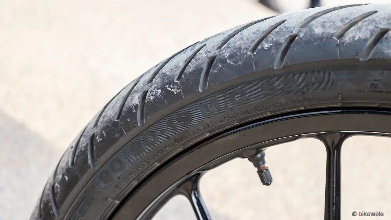 Royal Enfield Flying Flea C6 Price - Range, Images, Colours | BikeWale