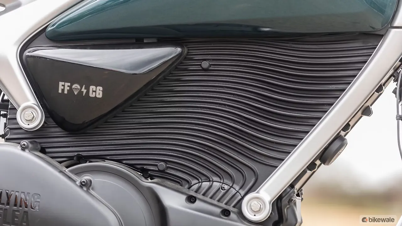 Royal Enfield Flying Flea C6 Price - Range, Images, Colours | BikeWale