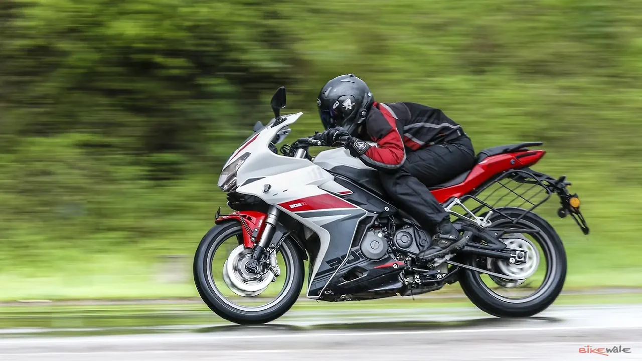 New Benelli 302R to be unveiled soon - BikeWale New Benelli 302R to be unveiled soon - BikeWale