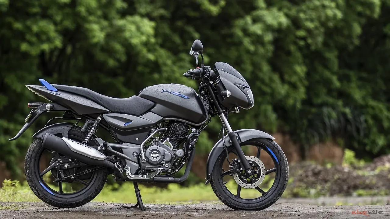 Bajaj Pulsar 150 series gets expensive in India - BikeWale Bajaj Pulsar 150 series gets expensive in India - BikeWale