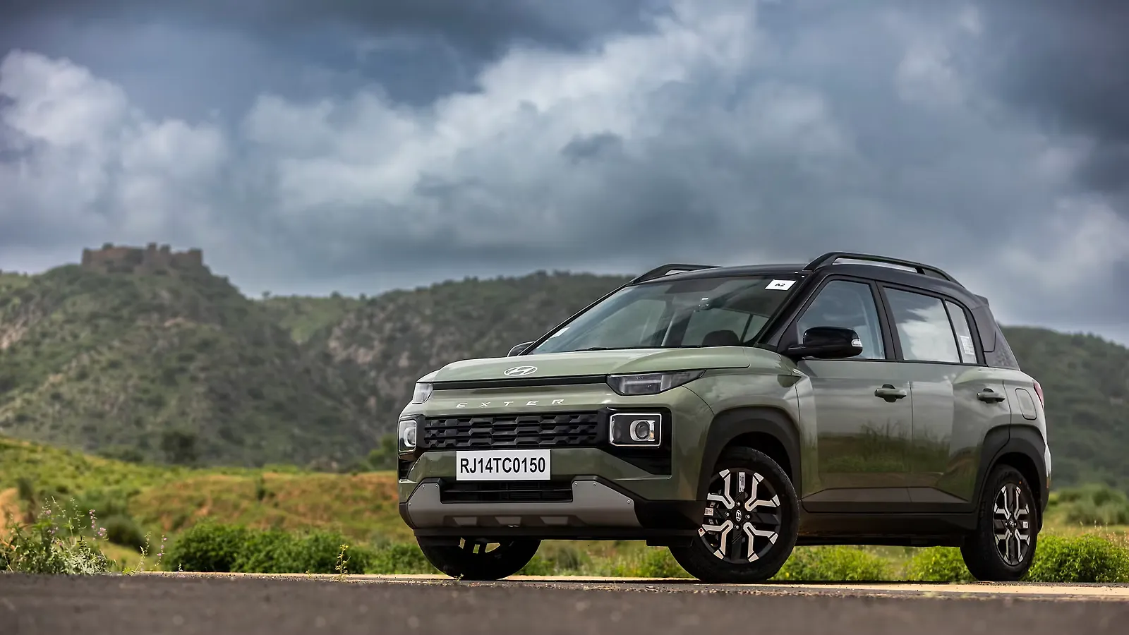 Hyundai Exter and Tata Punch: Which one is better? - CarWale