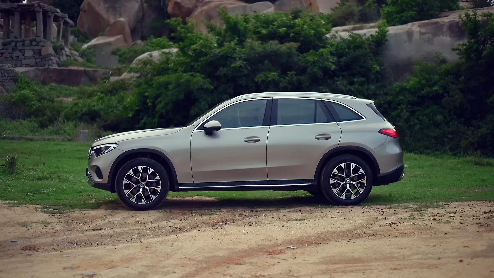 New Mercedes-Benz GLC to be offered in 5 colour options - CarWale