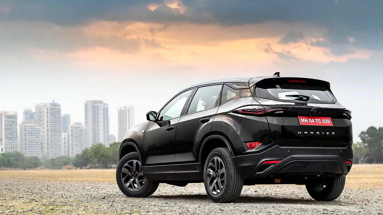 Tata Harrier waiting period in October 2023 - CarWale