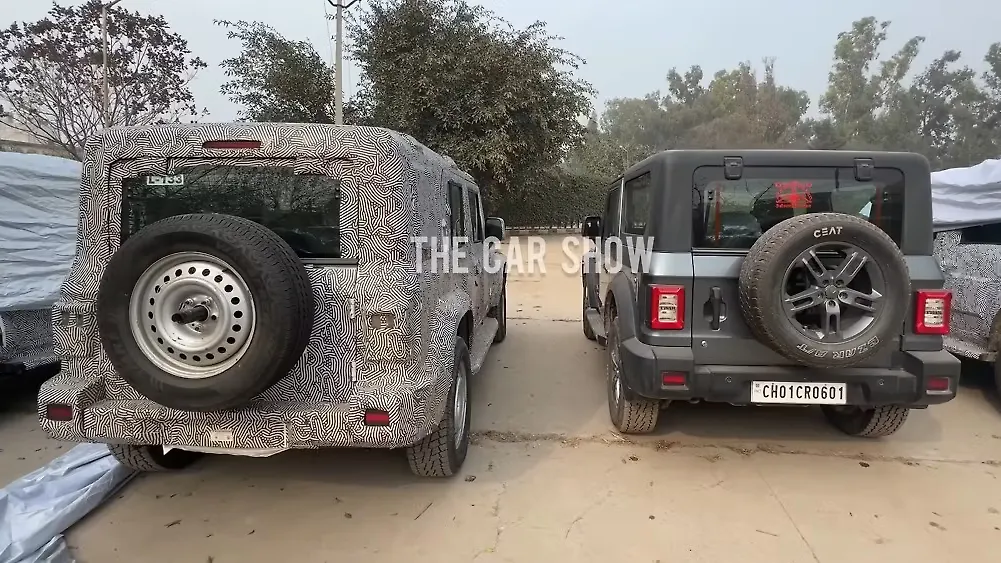 Five-door Mahindra Thar spotted with three-door Thar; real-life images ...