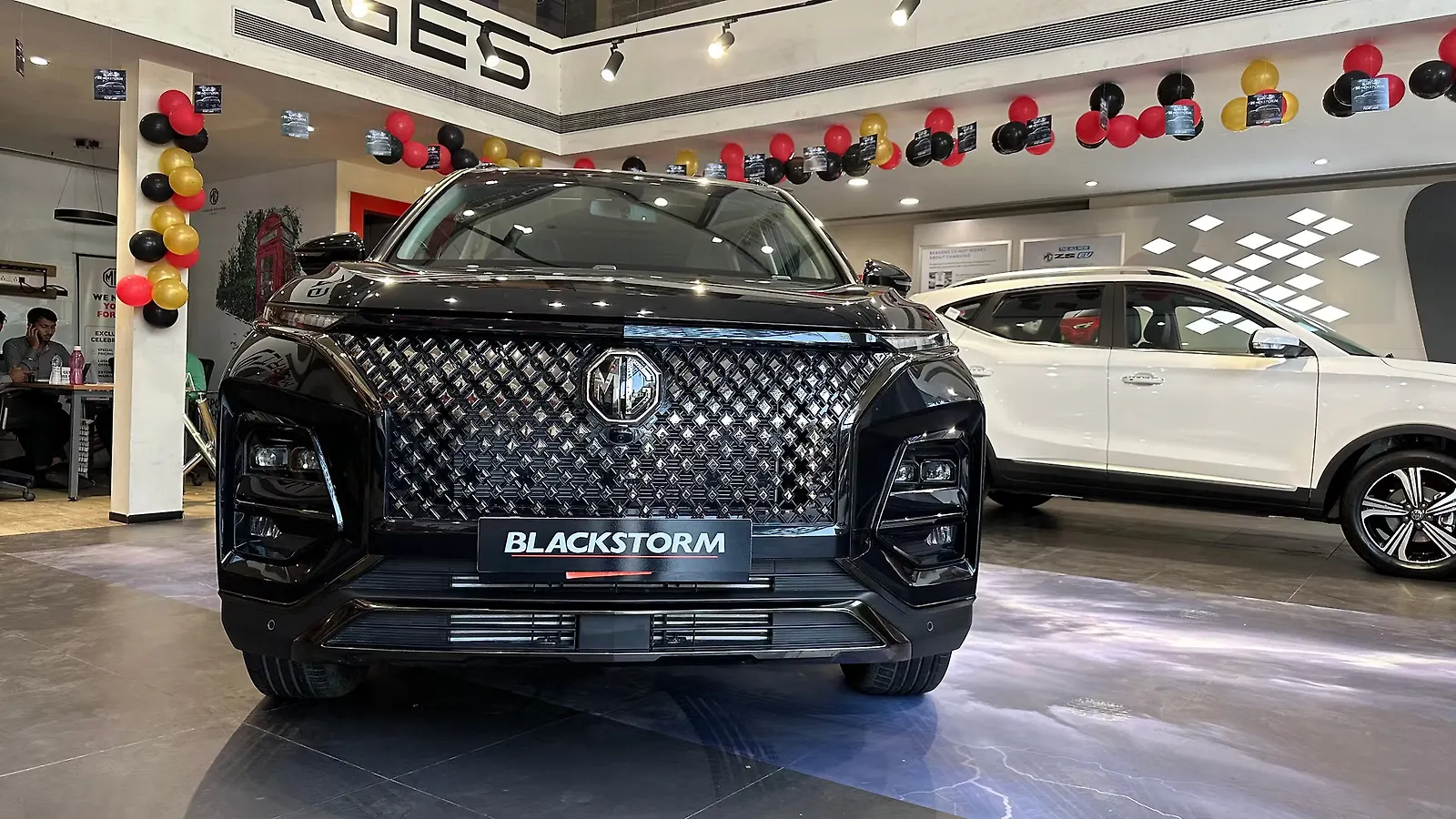MG Hector BlackStorm starts reaching dealerships post-launch - CarWale