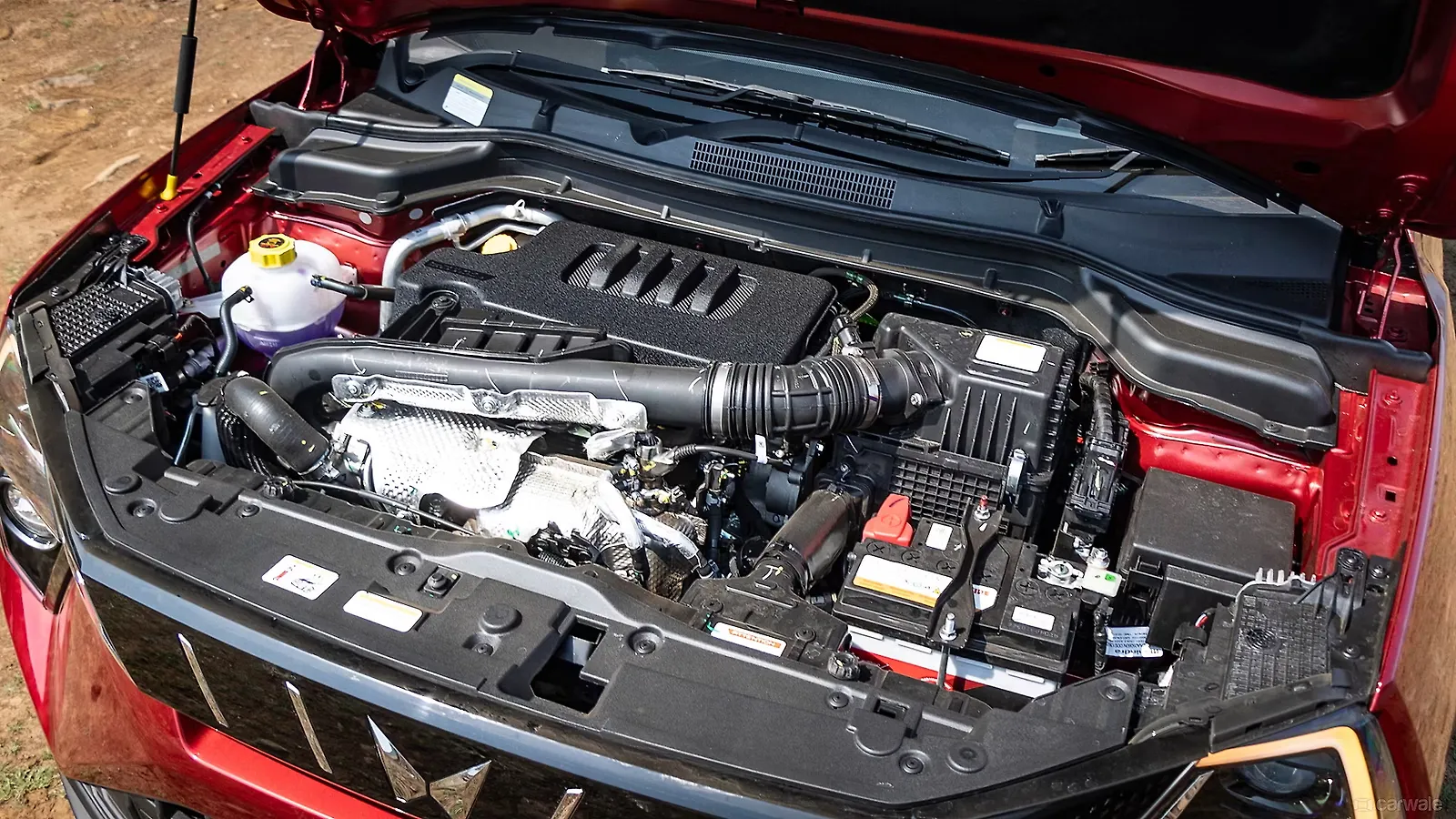 Mahindra XUV 3XO deliveries to begin tomorrow - CarWale