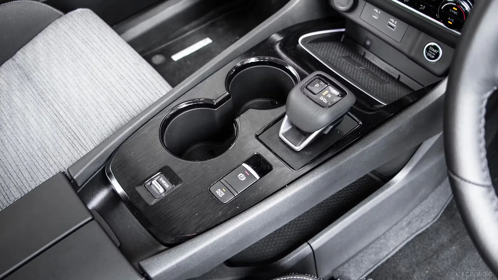 Nissan X-Trail First Drive Review - CarWale