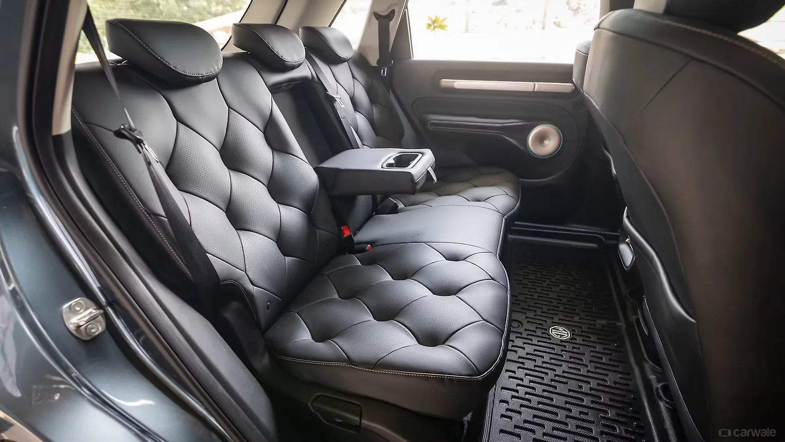 MG Windsor EV First Drive Review - CarWale