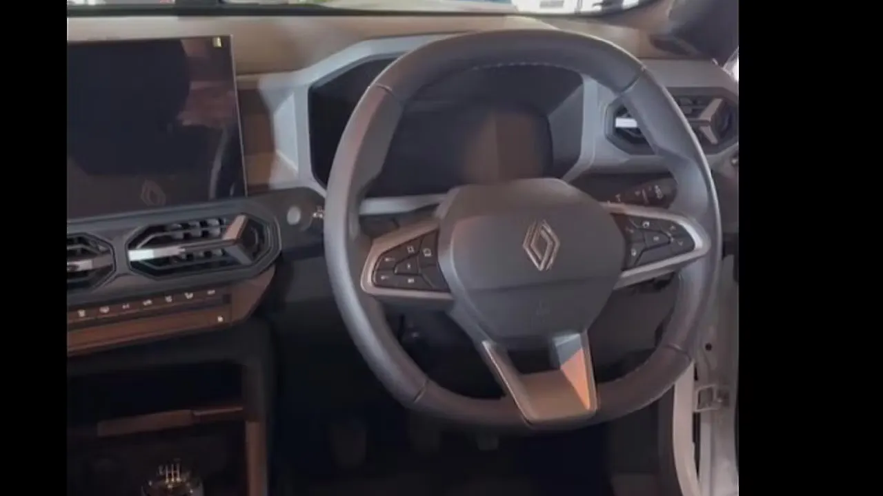 Next-gen India-bound Renault Duster showcased | CarTrade