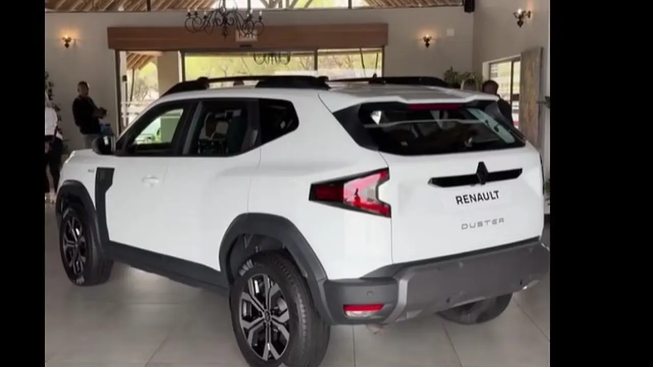Next-gen India-bound Renault Duster showcased | CarTrade
